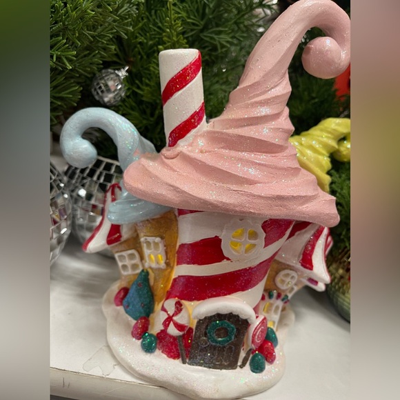 Peppermint Square | Holiday | Christmas Gingerbread House Grinch Style ...